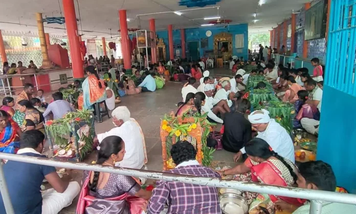 Devotees Perform Satyanarayana Swami Vratams at Palem Venkateswara ...